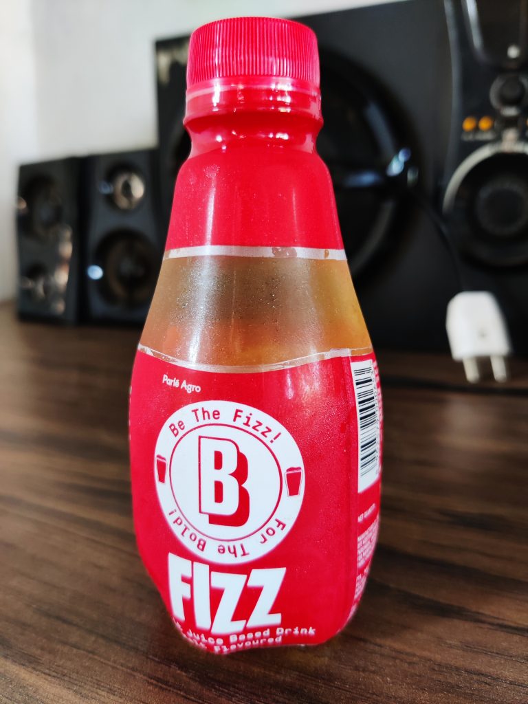 Fizz on table - PixaHive