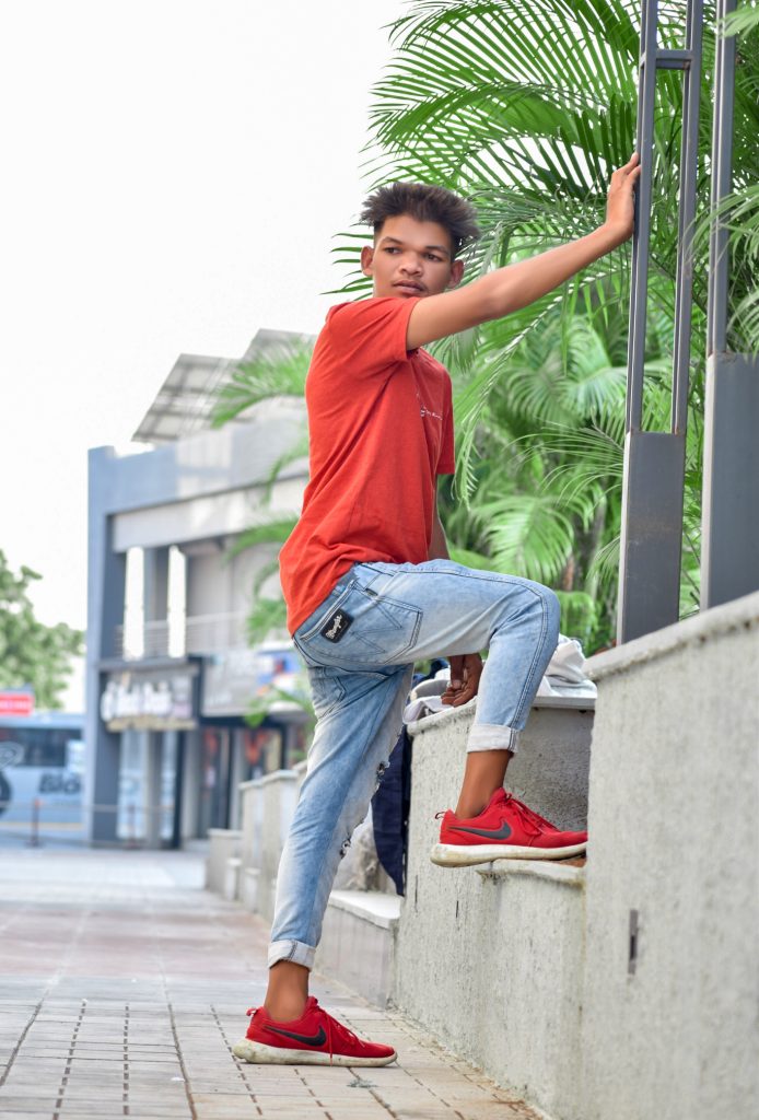 Model boy posing - PixaHive