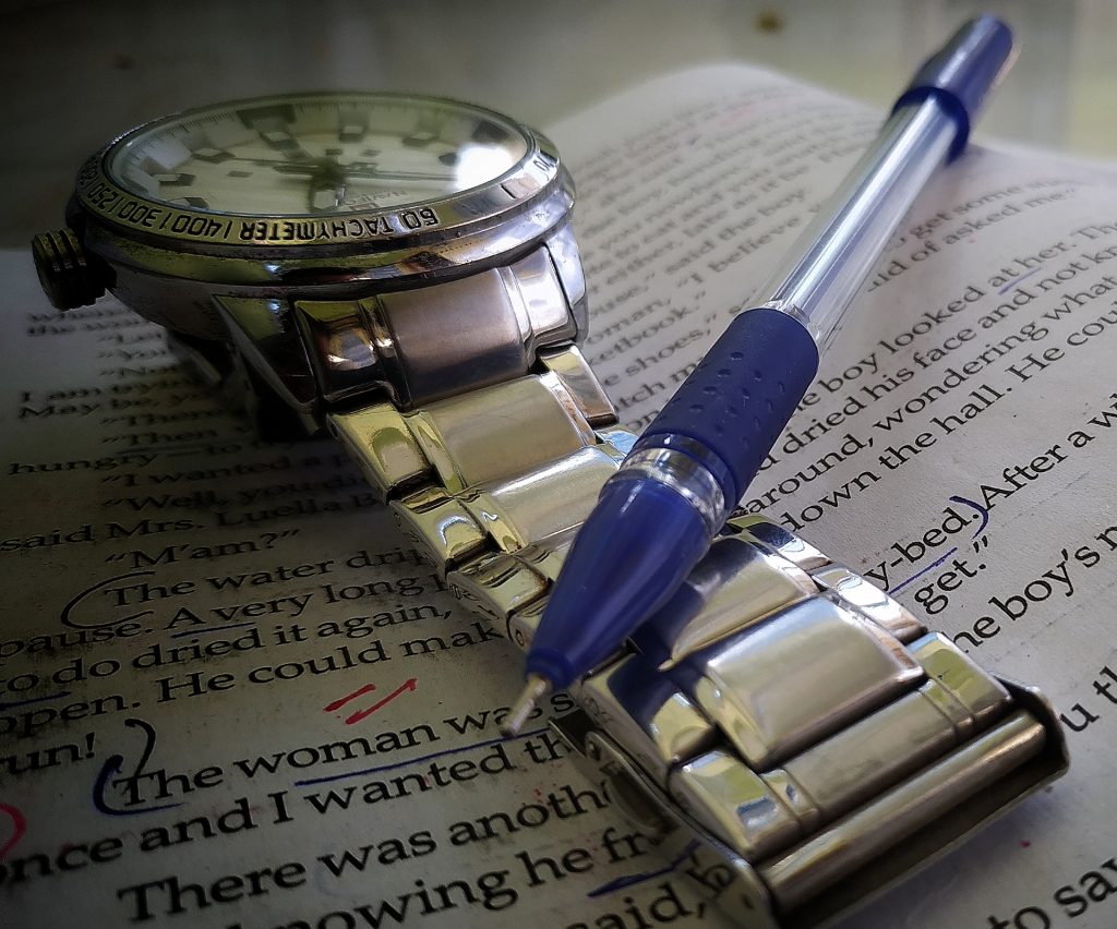 Pen paper and wrist watch - PixaHive