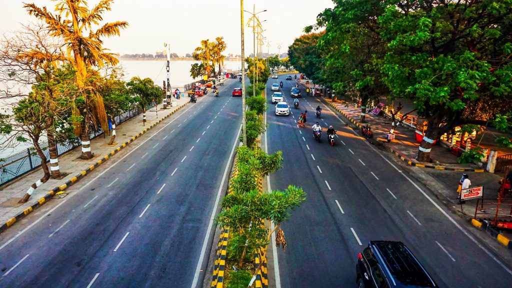 Two way Highway view - PixaHive