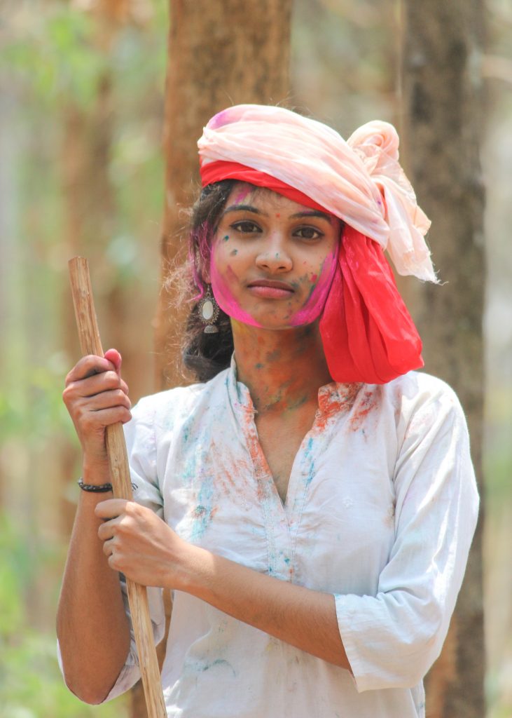 A village girl celebrating Holi festival - PixaHive