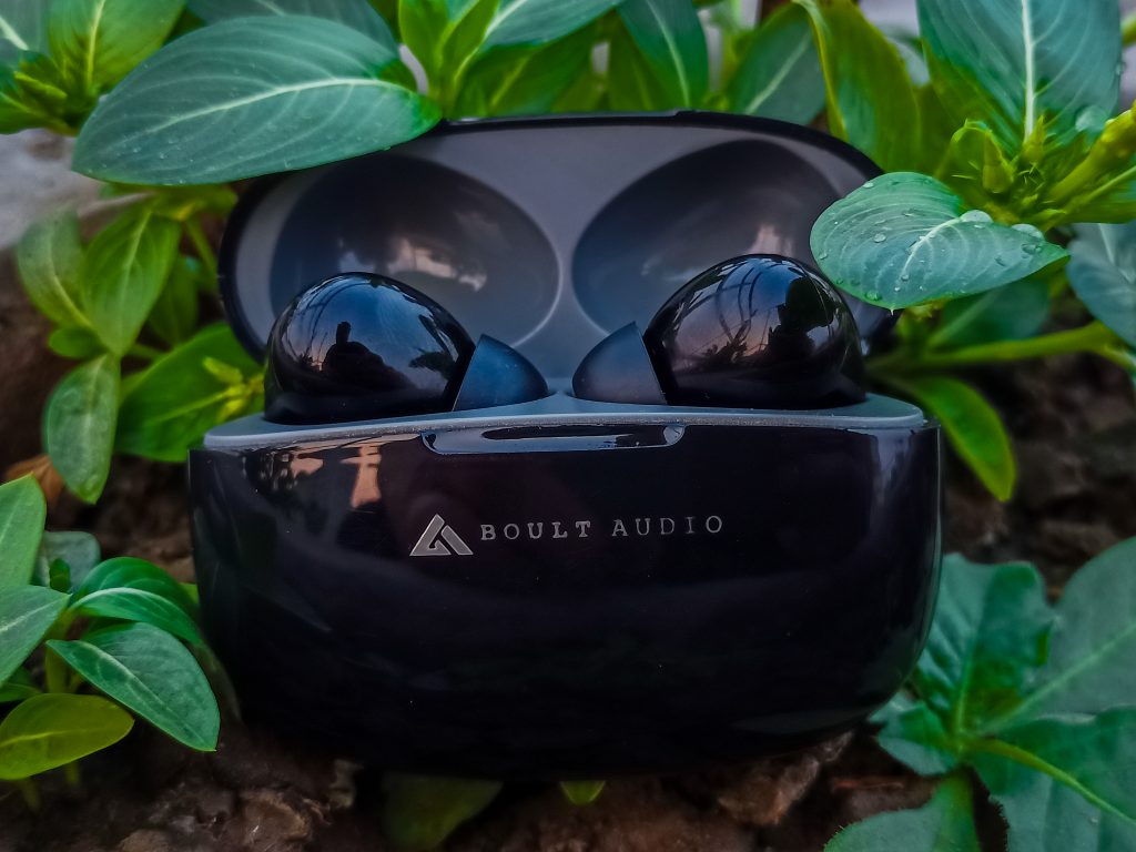 Boult Ear pods - PixaHive