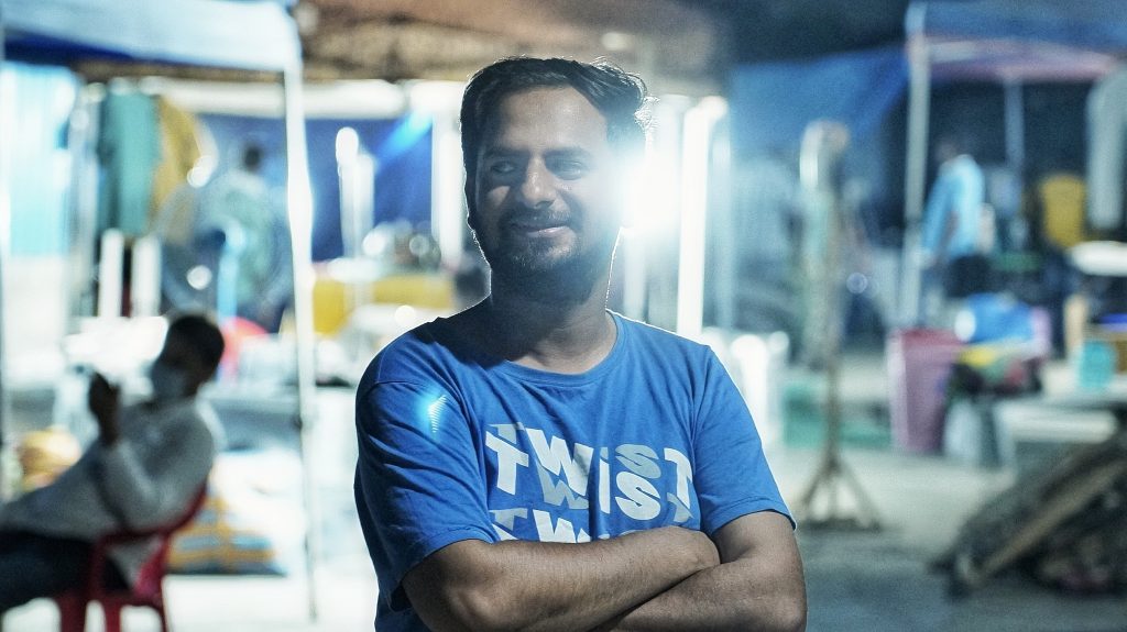 Man posing with folding hands - PixaHive