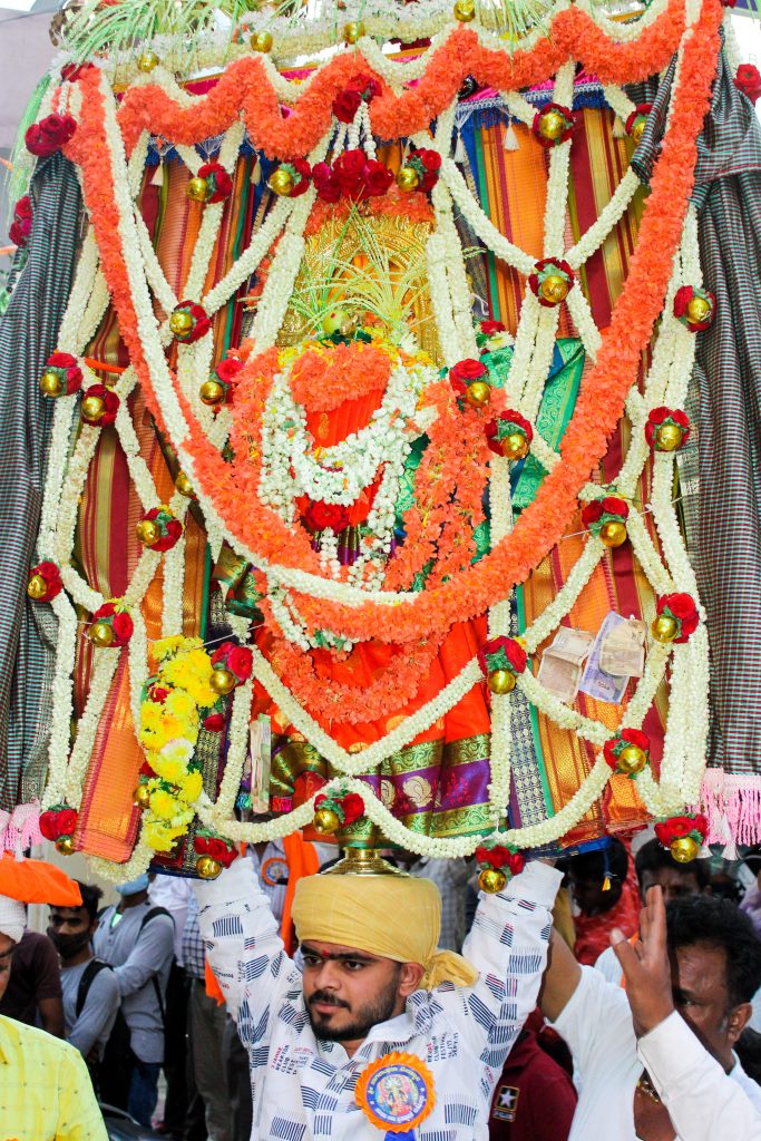 Pilgrims during Puja Kunitha in Bangalore - PixaHive