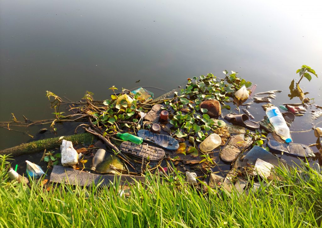 Polluted river - PixaHive