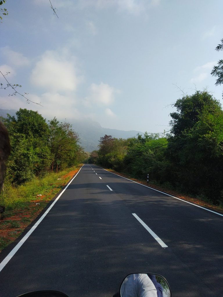 Road to hill station - PixaHive