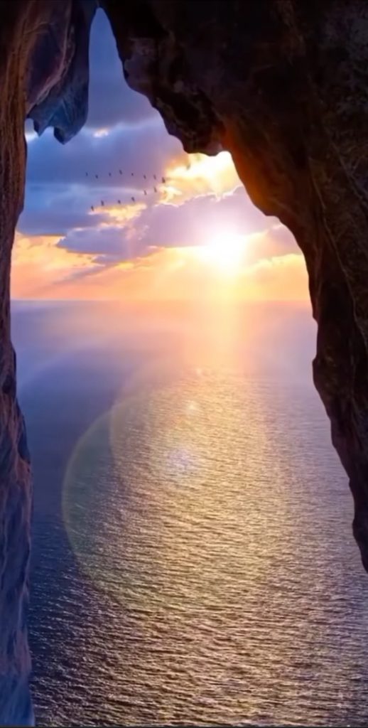 Sun rays falling on water - PixaHive