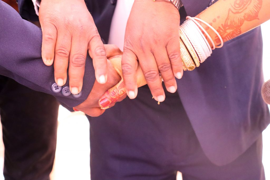 Wedding couple hands - PixaHive