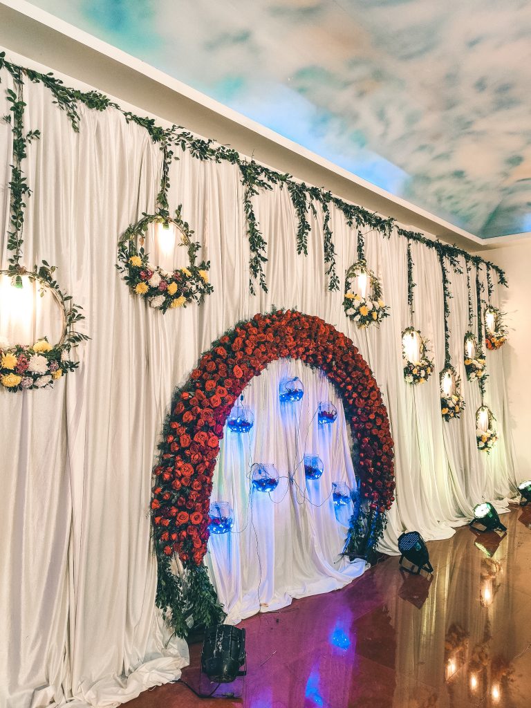 Decorated wedding stage - PixaHive