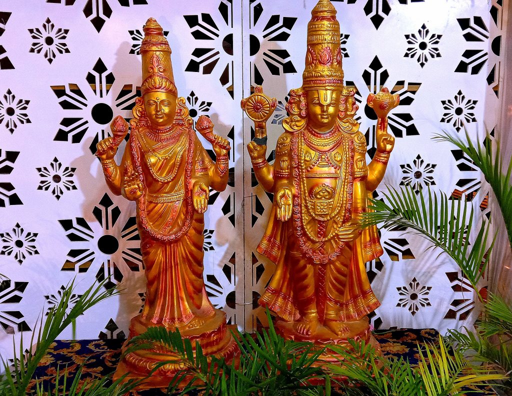 god statue - PixaHive