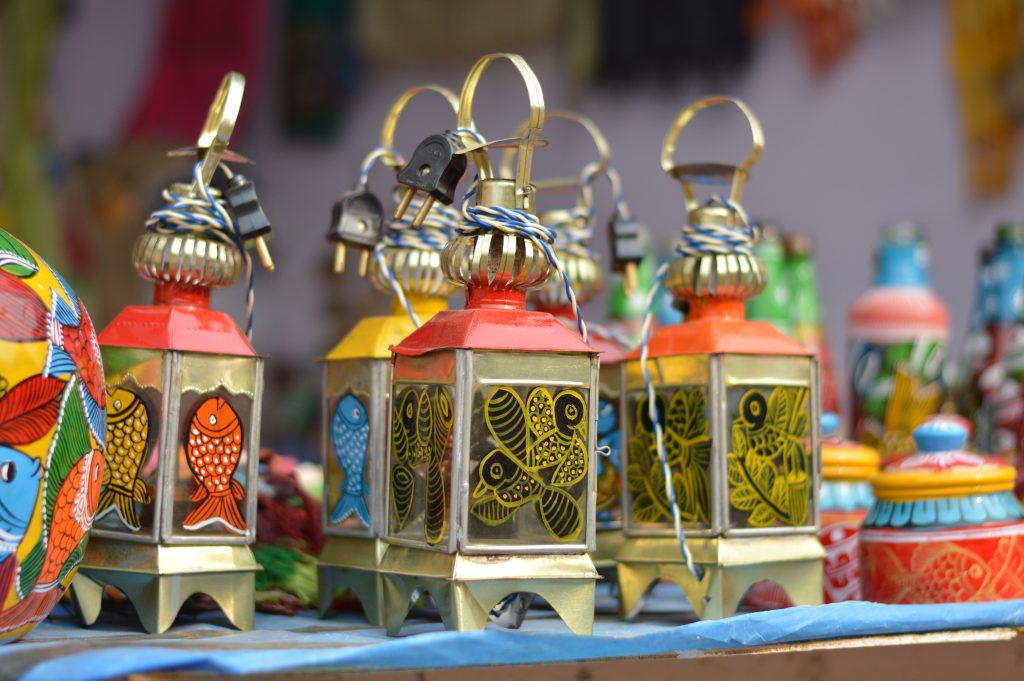 Vintage style LED lanterns - PixaHive