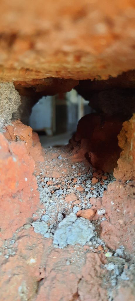 Small hole in the wall - PixaHive