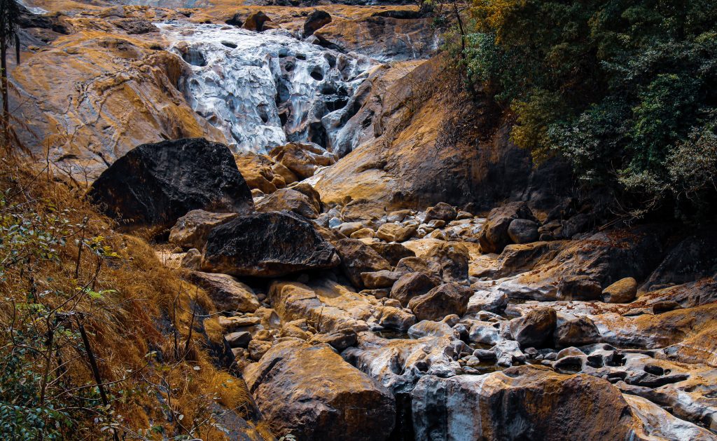 A dry river path and rocks - PixaHive