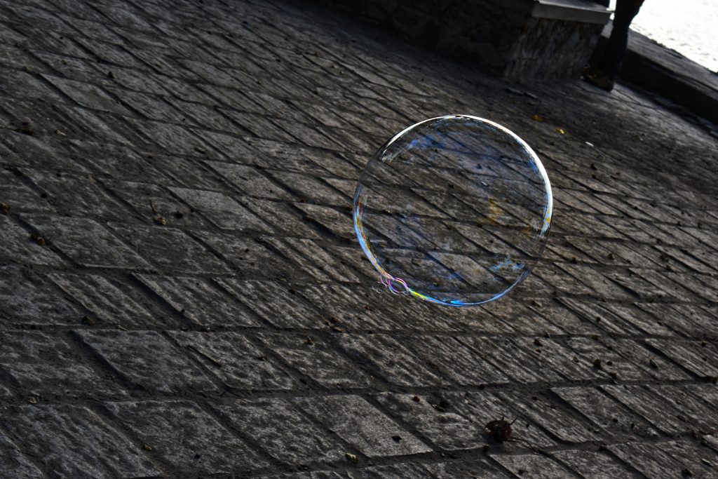 Bubble on the floor - PixaHive