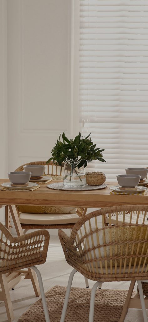 Dinning table - PixaHive