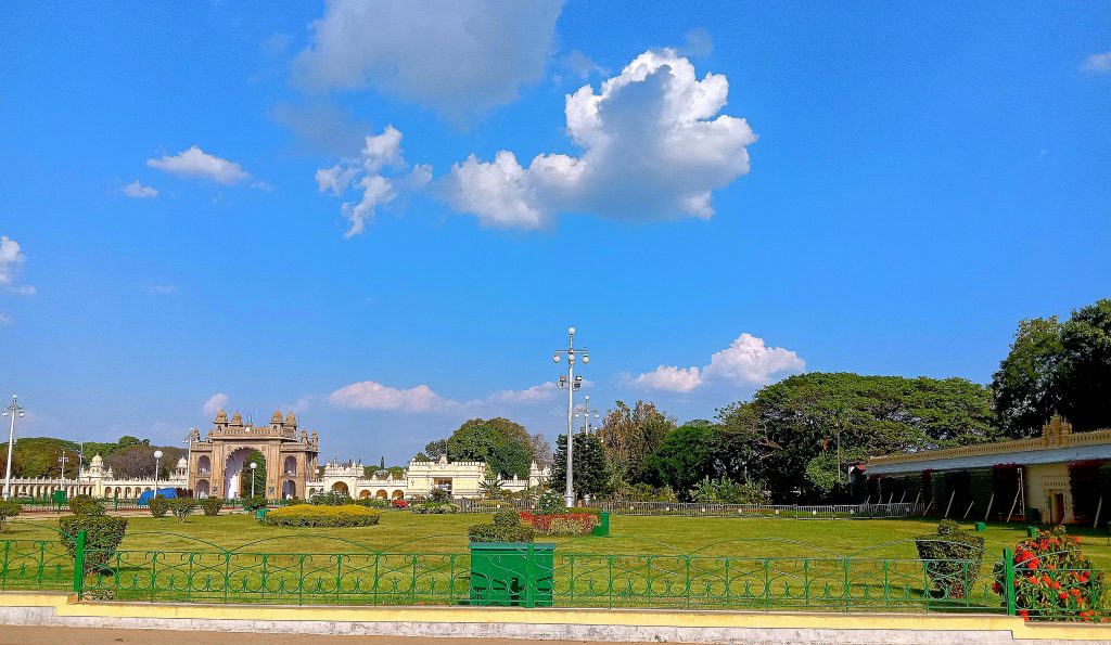 Garden of a fort - PixaHive