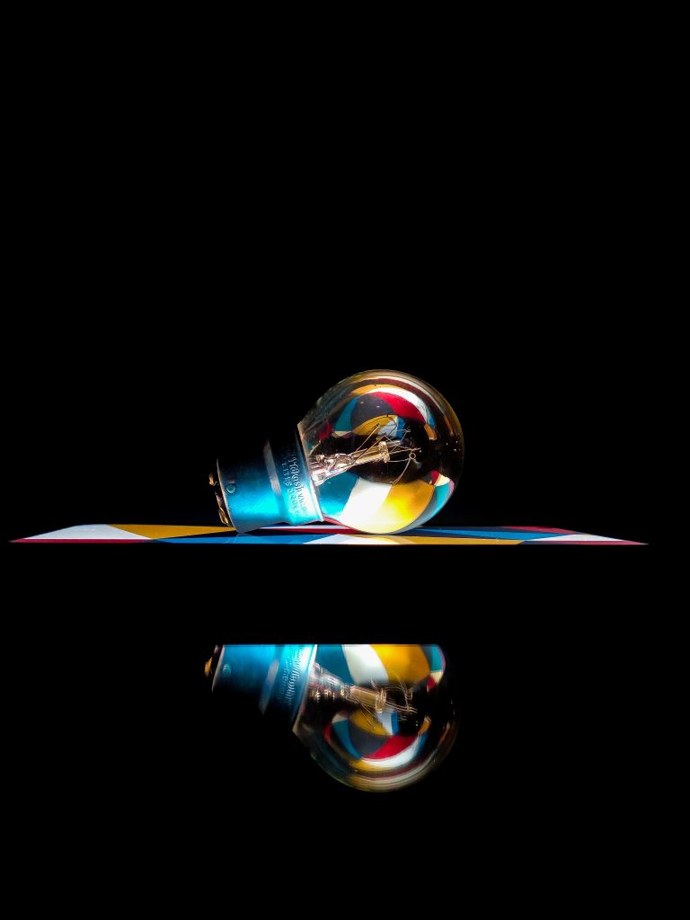 Patterns on a bulb - PixaHive