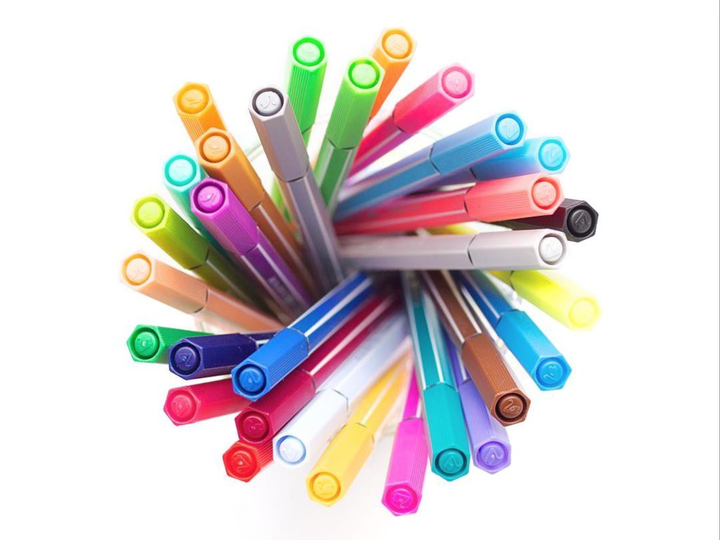 Pens in a box - PixaHive