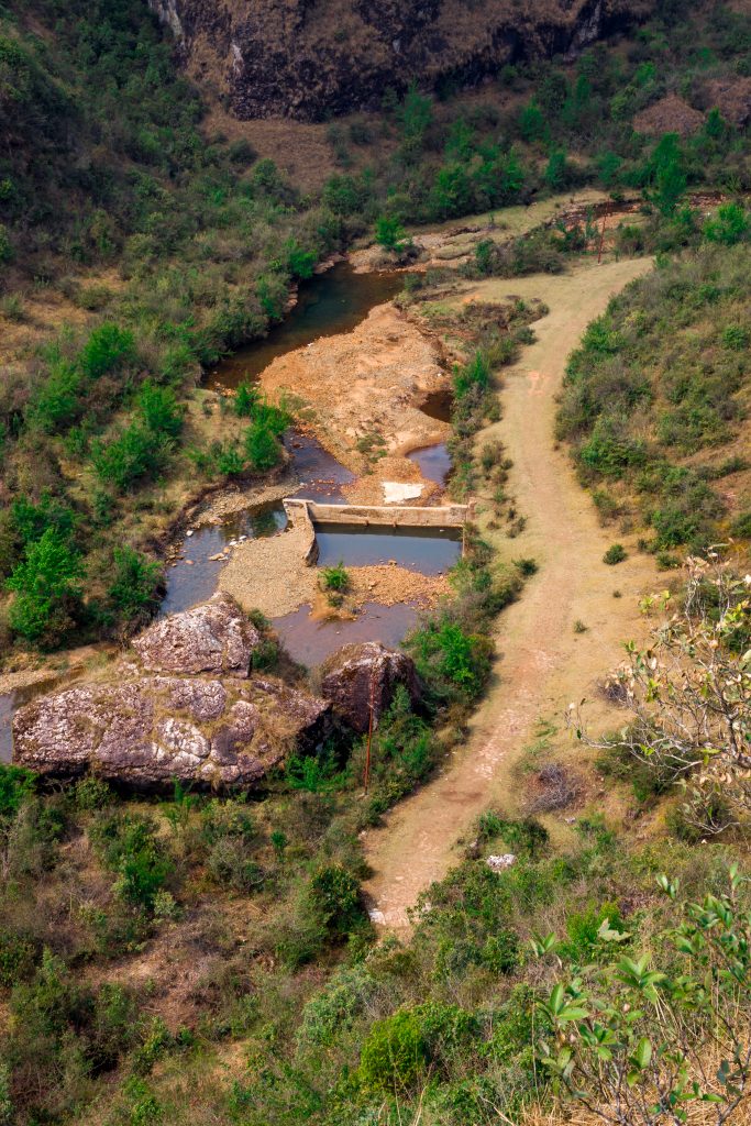 A river and dirt path - PixaHive
