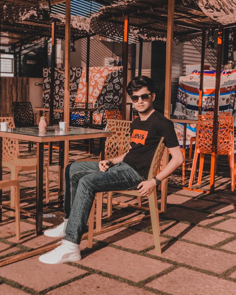 A boy in a coffee caffe - PixaHive