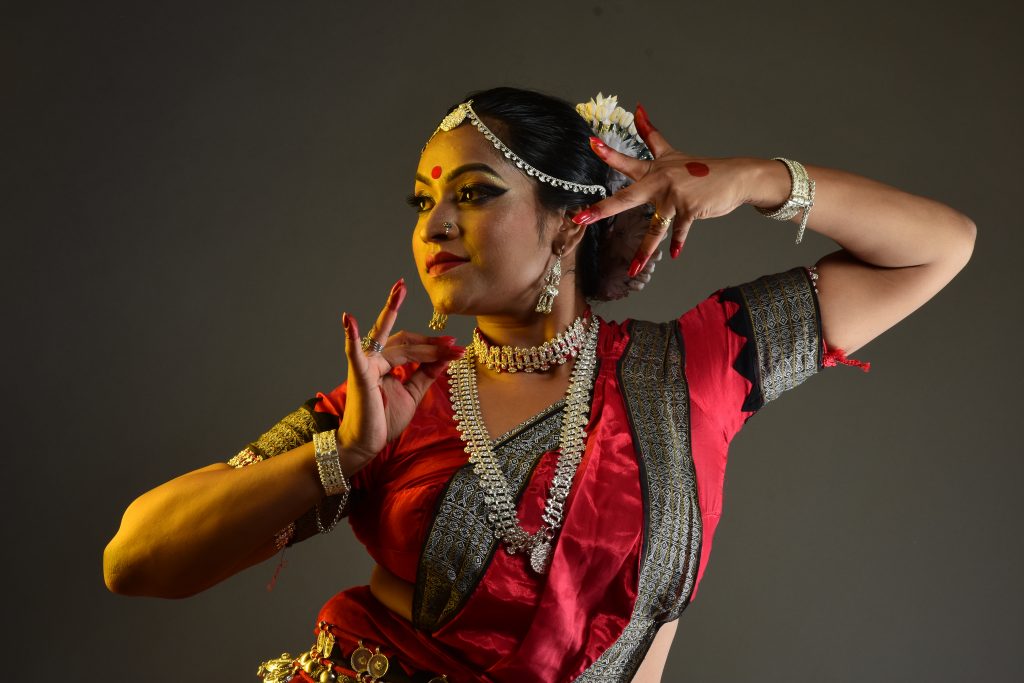 A female dance artist - PixaHive