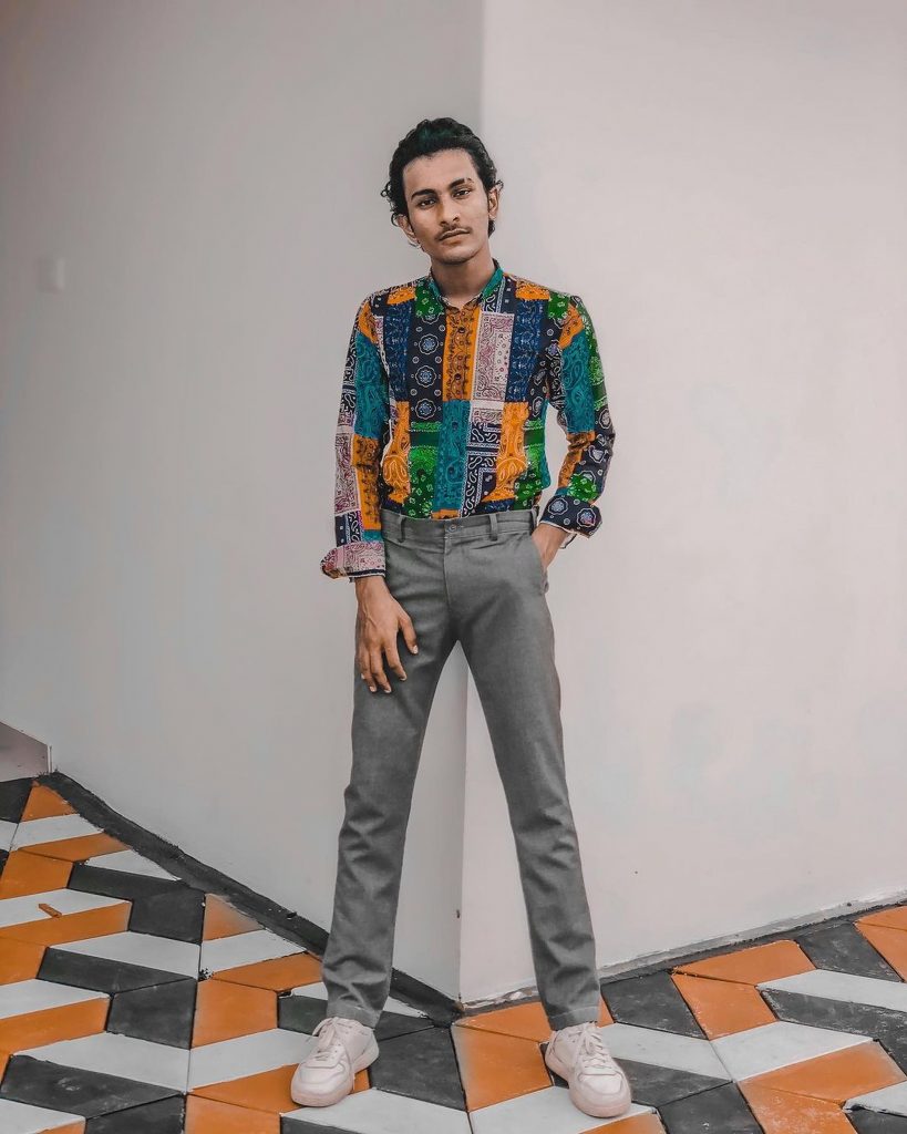 Model posing against the wall - PixaHive