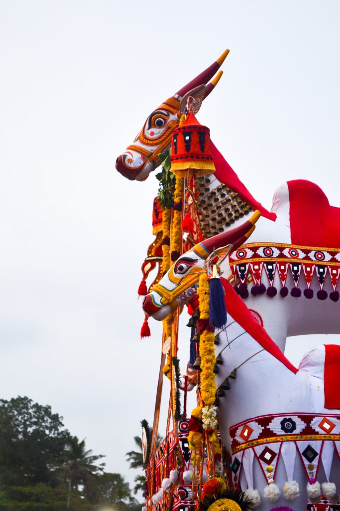 Sacred ox statue - PixaHive