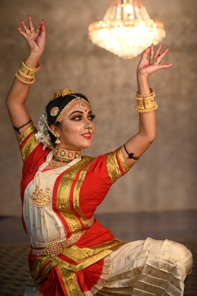 The Dancer performing - PixaHive